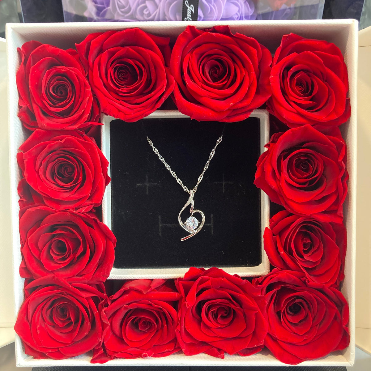 Token Treasure – Endless Roses