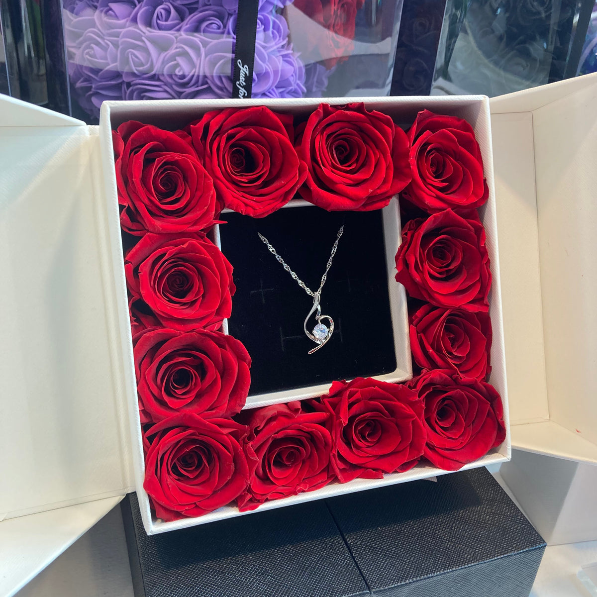 Token Treasure – Endless Roses